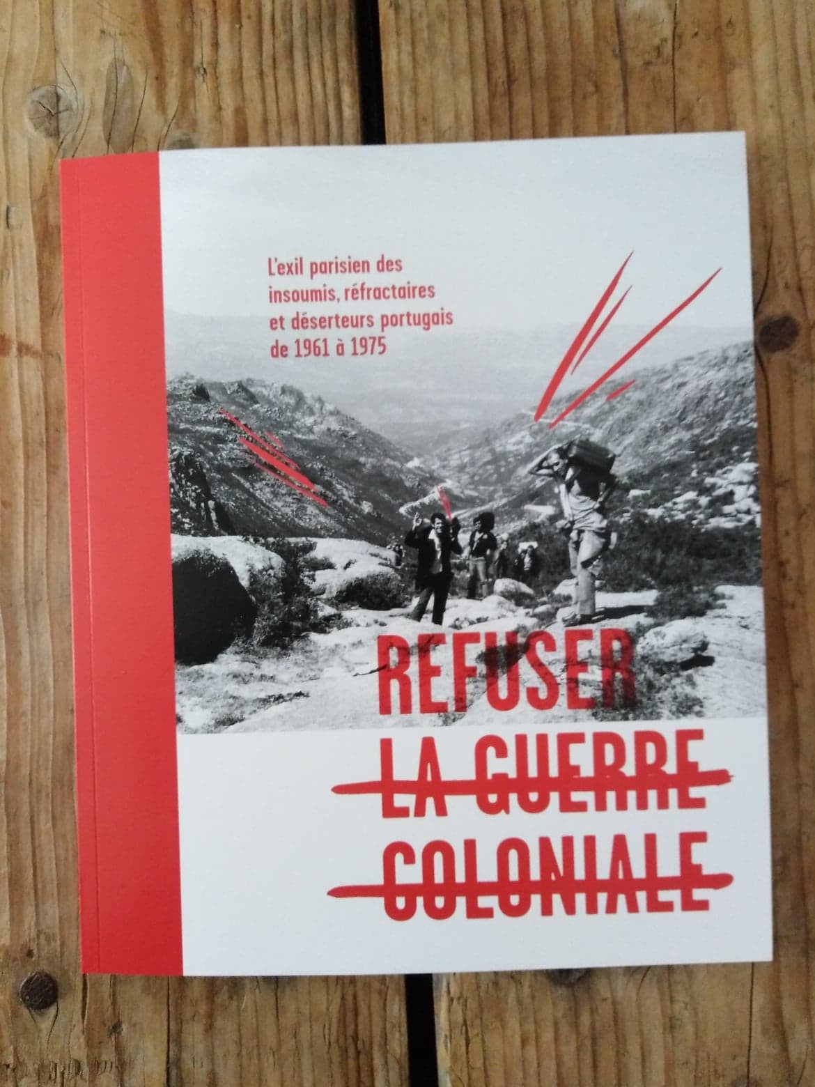 Catalogue de l’exposition Refuser la guerre coloniale – Association ...